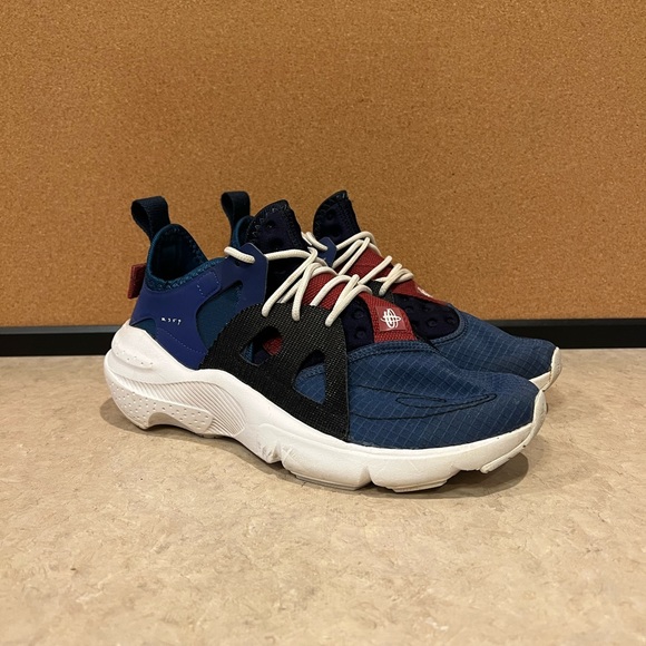 Nike | Shoes | Nike Huarache Type Mens Size 8 | Poshmark